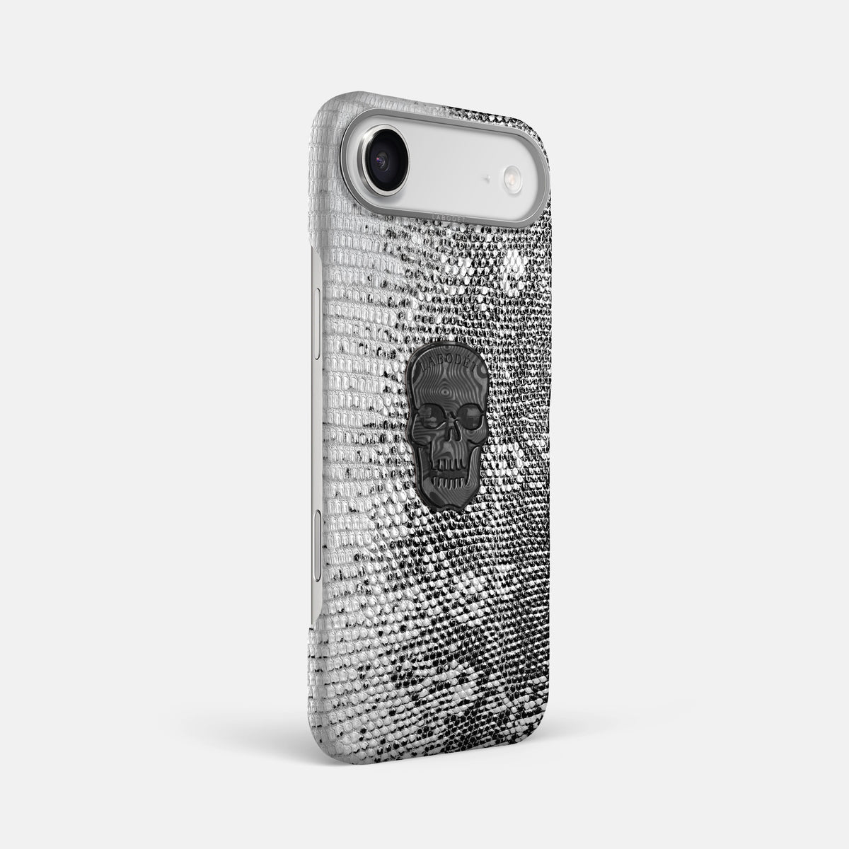 Classic Case With Carbon Skull For iPhone 17 Air In Himalayan Lizard ...